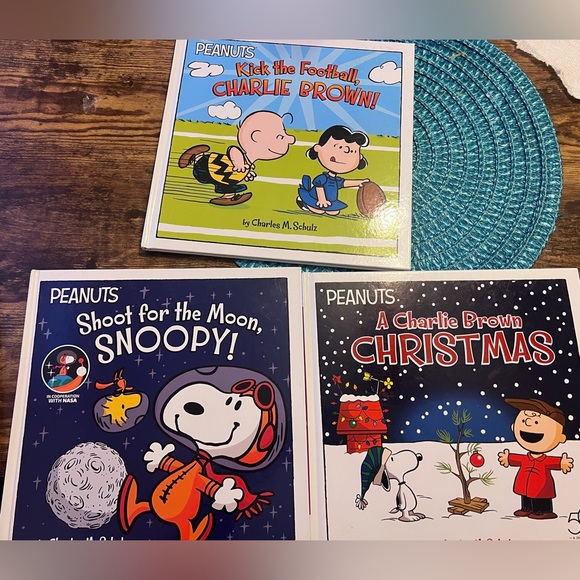 Peanuts | Other | Peanuts Snoopy Charlie Brown Hardcover Books Lot ...